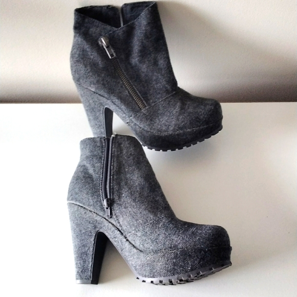 Blowfish | Shoes | Ladies Blowfish Malibu Gray Swade Booties | Poshmark